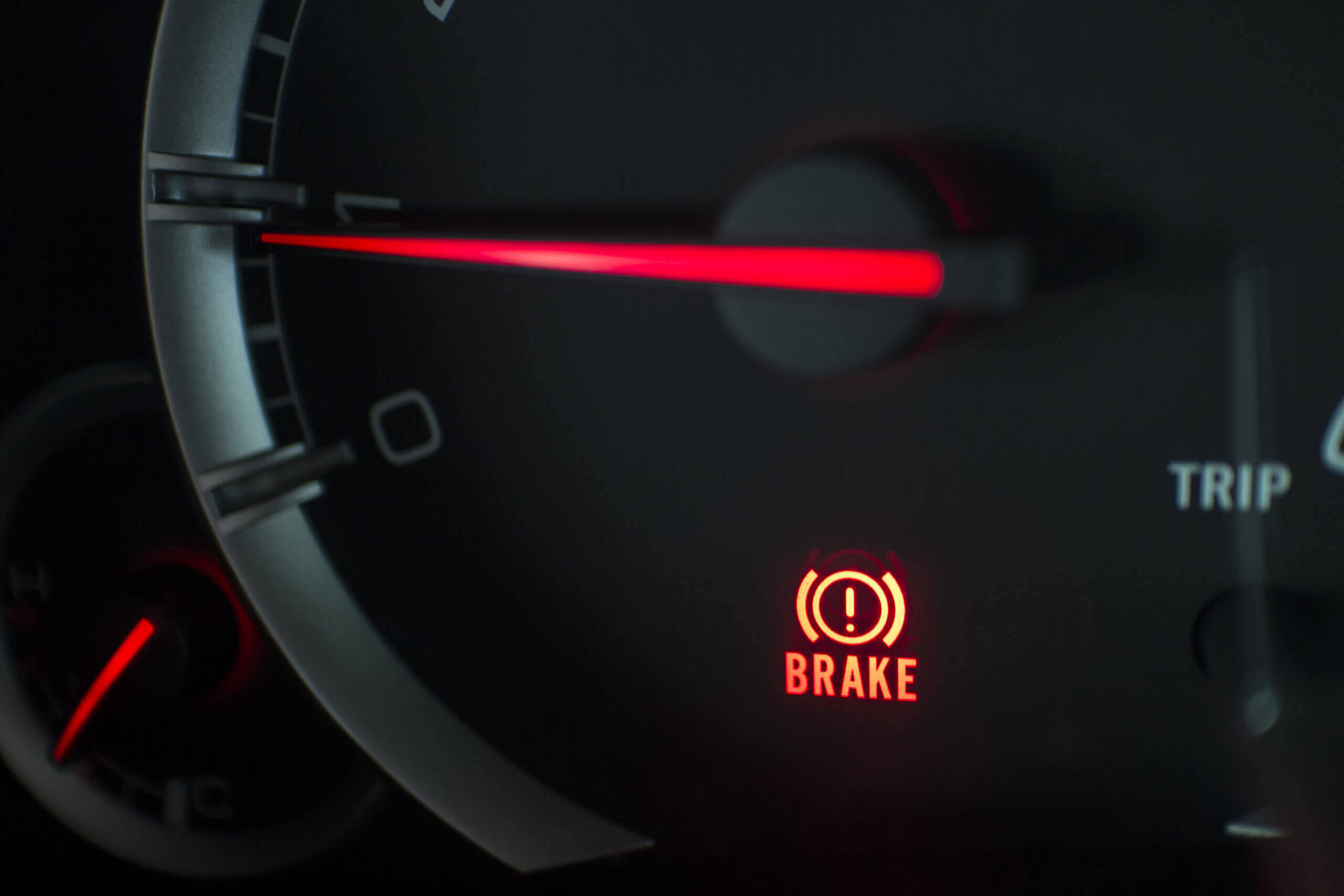 Are You Ignoring Signs of a Brake Problem? - Barnett's Towing